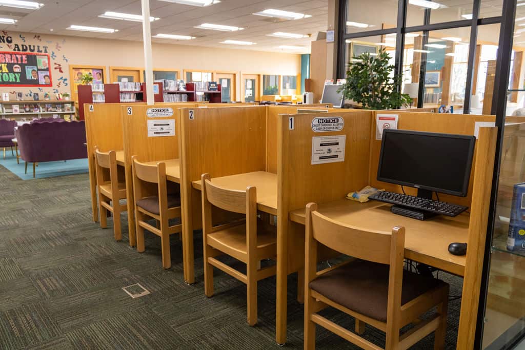 Computers and Technology - Graves-Hume Library